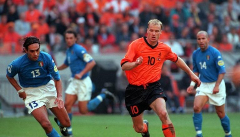 Dennis Bergkamp: The God of Extraordinary Goals. - The Football ...