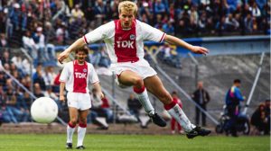 Dennis Bergkamp: The God of Extraordinary Goals. - The Football ...